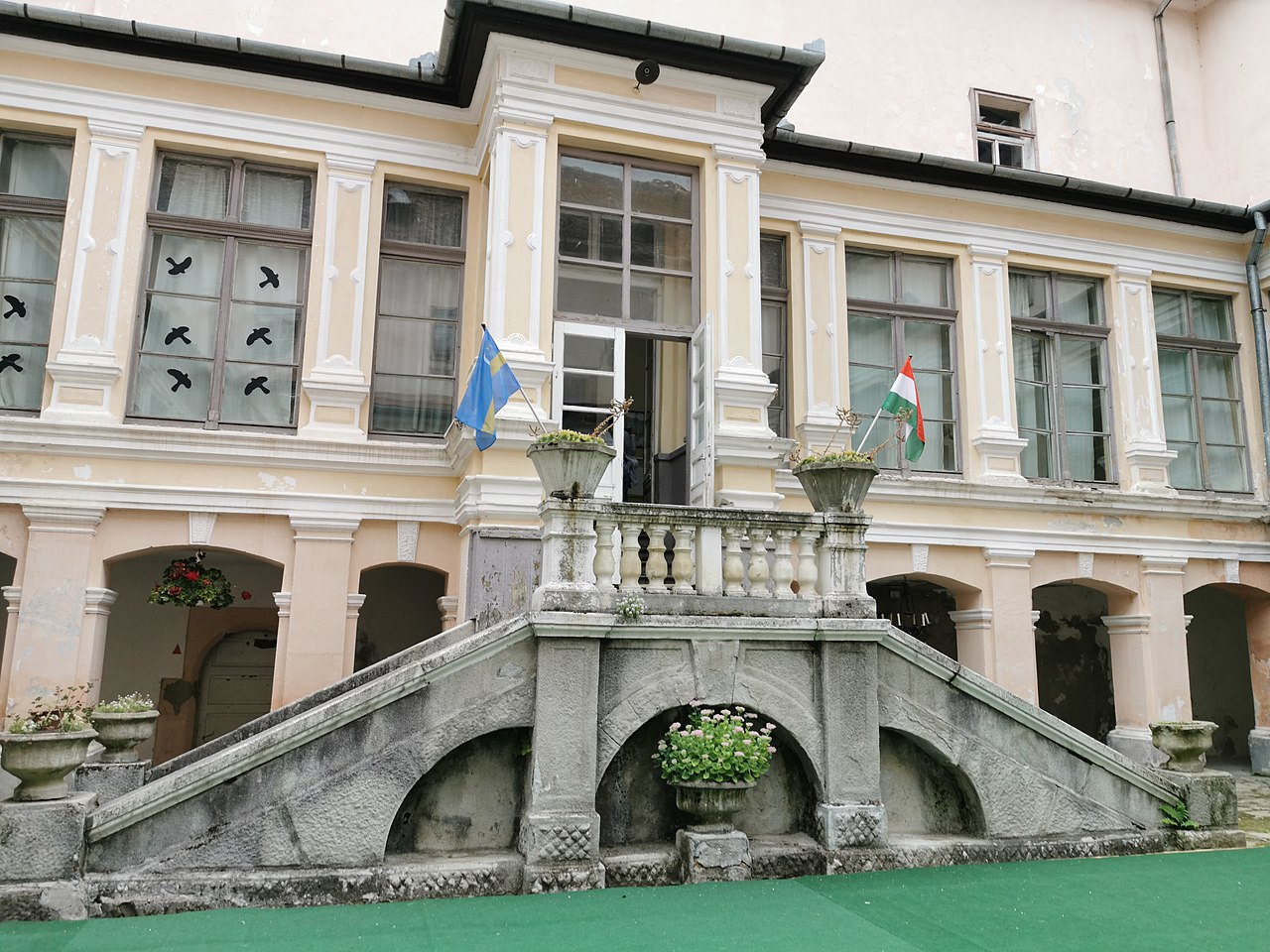 Transylvanian noble family countersues for nationalized forest. Again ...