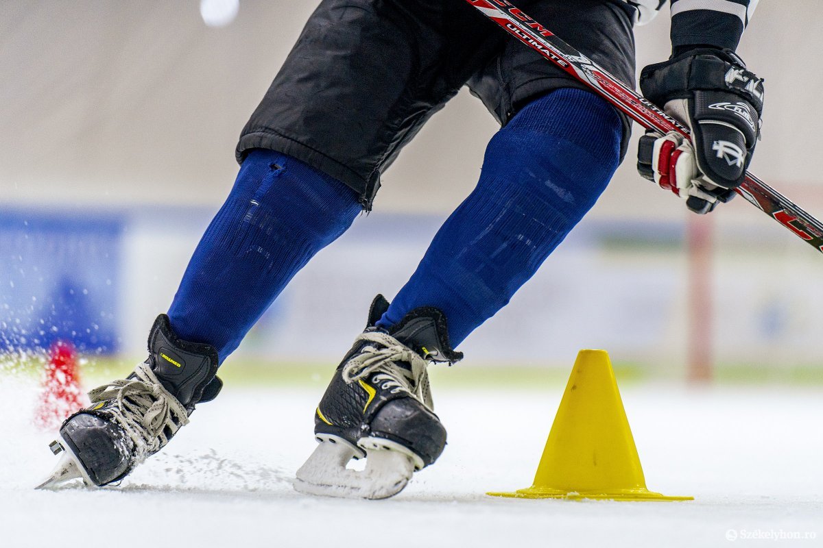 New ice rink and new ice hockey team, called 3SIC, in Kovászna County ...